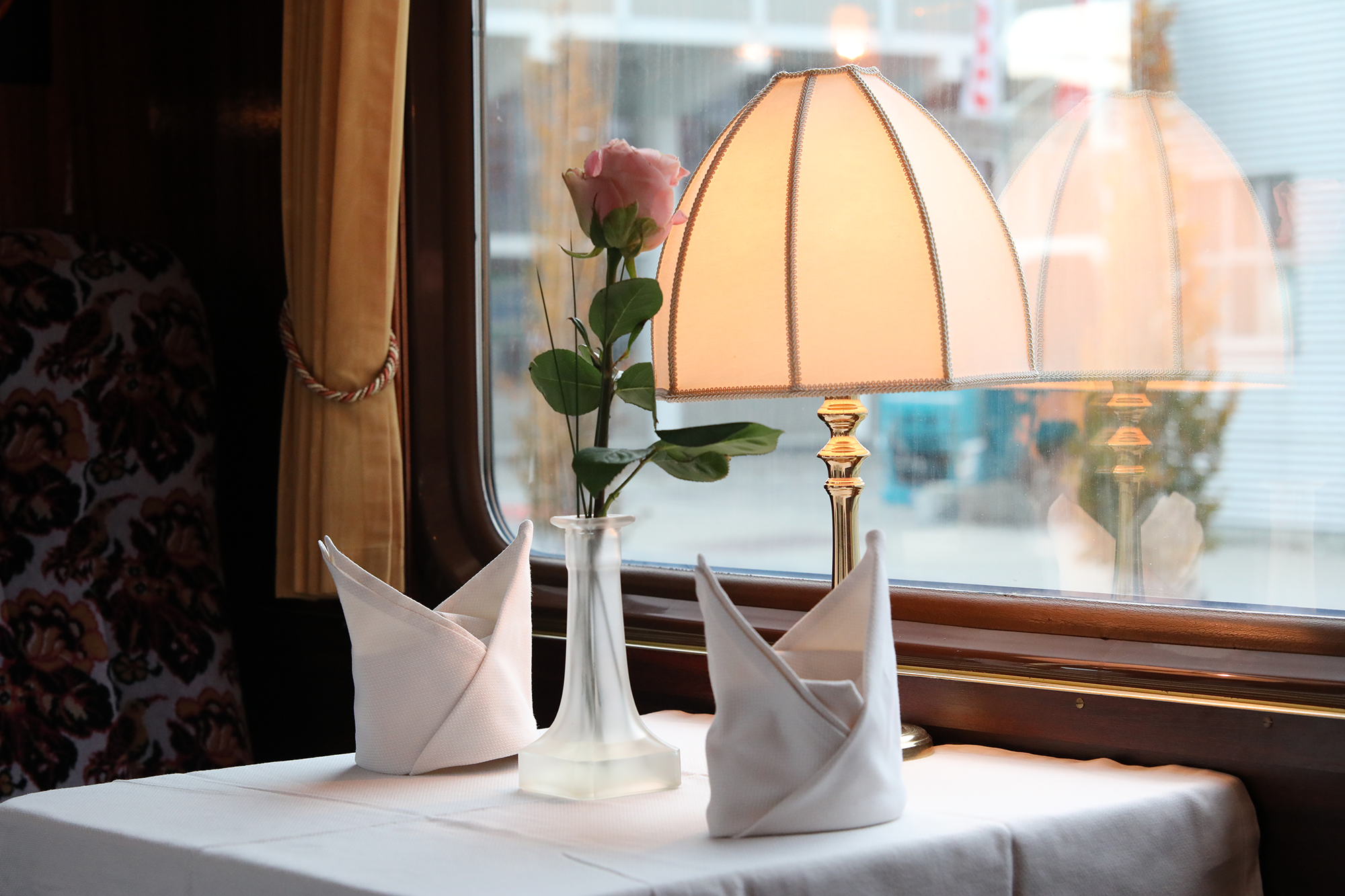 Prestige Continental Express – Fahrt buchen – SOB